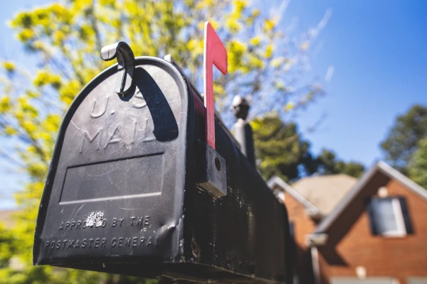 Mailing a Letter: English for Everyday Activities - ESL Advantage