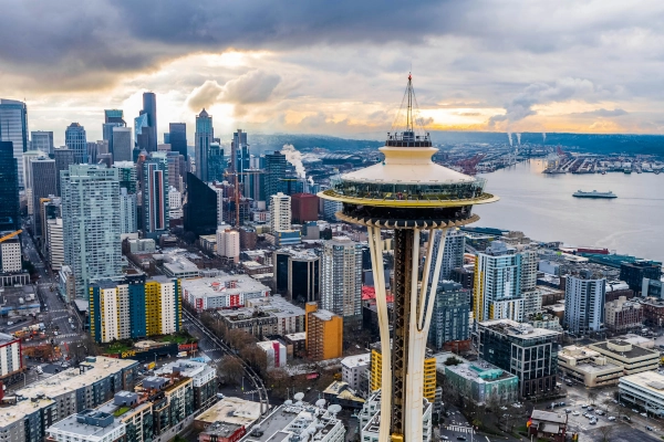 40 Amazing Experiences Around Seattle